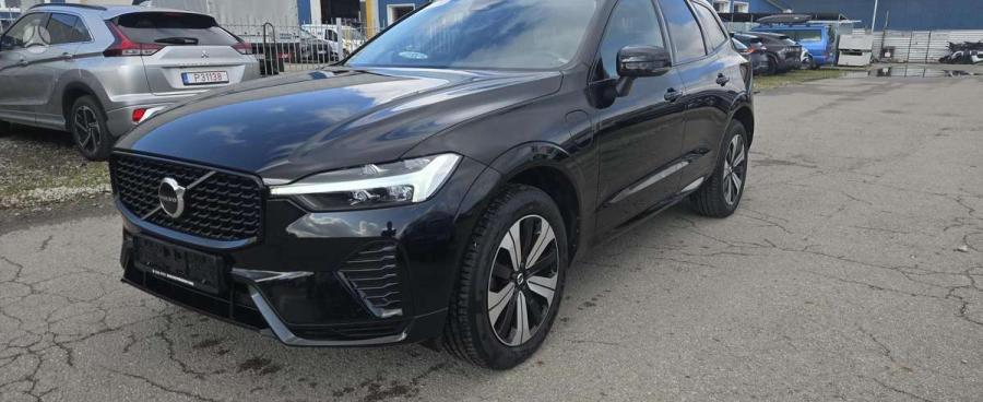 Melns Volvo XC60 2023 Šauļi, ar dzinēja tilpumu 1.97 L un nobraukumu 90 tūkst. km par 27900 €, foto 4 vietnē AUTOMOTO.COM.LV