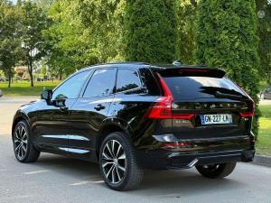 Black Volvo XC60 2023 in Taurage, with an engine capacity of 1.97 L and mileage of 249 thousand km for 24500 €, photo 8 on AUTOMOTO.COM.LV