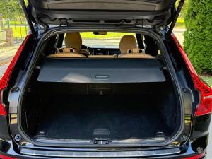 Black Volvo XC60 2023 in Taurage, with an engine capacity of 1.97 L and mileage of 249 thousand km for 24500 €, photo 17 on AUTOMOTO.COM.LV