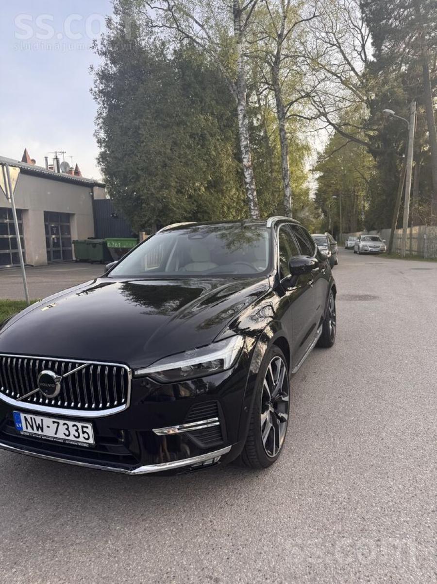 Melns Volvo XC60 2023 Jūrmala, ar dzinēja tilpumu 2.00 L un nobraukumu 83 tūkst. km par 44900 €, foto 4 vietnē AUTOMOTO.COM.LV