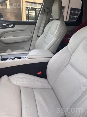Melns Volvo XC60 2023 Jūrmala, ar dzinēja tilpumu 2.00 L un nobraukumu 83 tūkst. km par 44900 €, foto 7 vietnē AUTOMOTO.COM.LV
