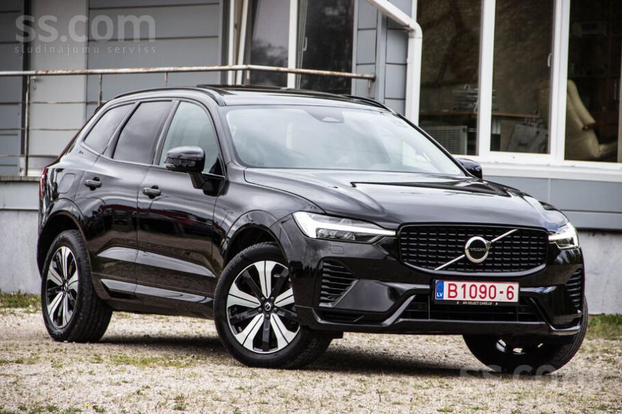 Melns Volvo XC60 2023 Tukums, ar dzinēja tilpumu 2.00 L un nobraukumu 204 tūkst. km par 26800 €, foto 3 vietnē AUTOMOTO.COM.LV