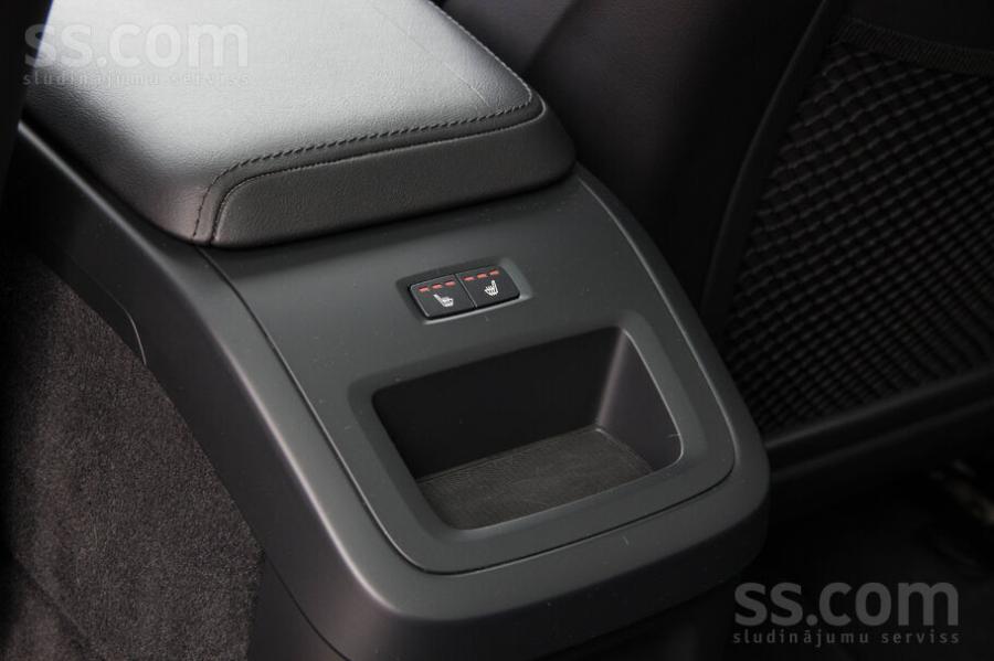 Melns Volvo XC60 2023 Tukums, ar dzinēja tilpumu 2.00 L un nobraukumu 204 tūkst. km par 26800 €, foto 14 vietnē AUTOMOTO.COM.LV
