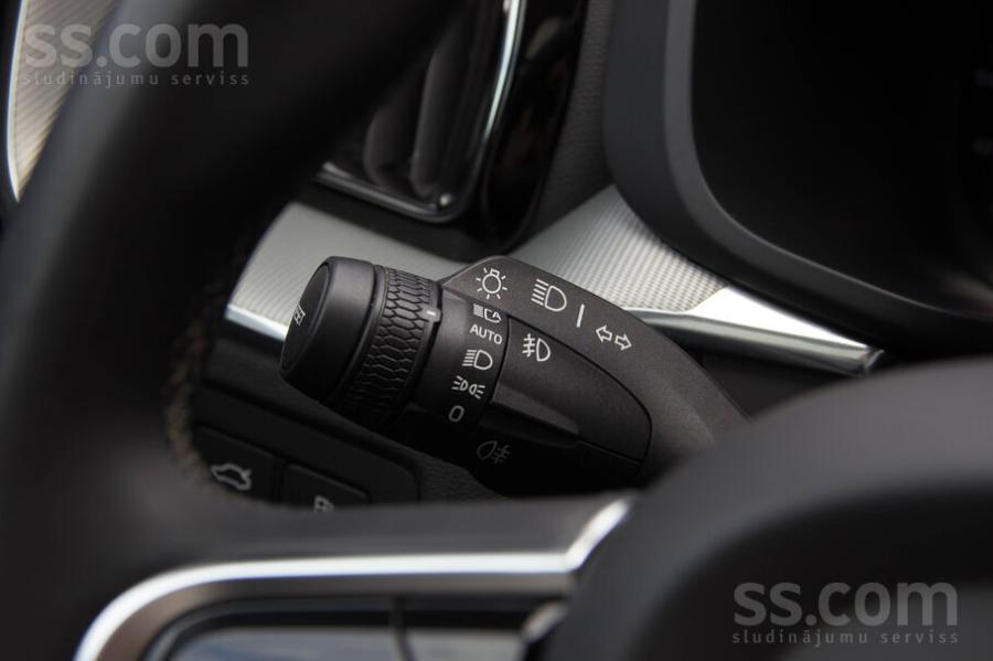 Melns Volvo XC60 2023 Tukums, ar dzinēja tilpumu 2.00 L un nobraukumu 204 tūkst. km par 26800 €, foto 17 vietnē AUTOMOTO.COM.LV