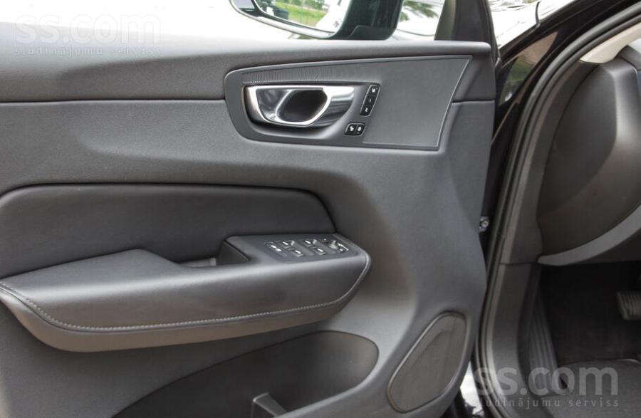 Melns Volvo XC60 2023 Tukums, ar dzinēja tilpumu 2.00 L un nobraukumu 204 tūkst. km par 26800 €, foto 30 vietnē AUTOMOTO.COM.LV