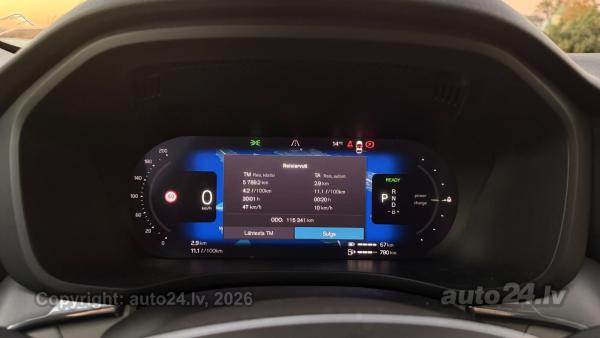 Melns Volvo XC60 2023 Hāpsalu, ar dzinēja tilpumu 2.00 L un nobraukumu 115 tūkst. km par 39800 €, foto 4 vietnē AUTOMOTO.COM.LV