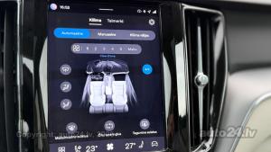Melns Volvo XC60 2023 Hāpsalu, ar dzinēja tilpumu 2.00 L un nobraukumu 115 tūkst. km par 39800 €, foto 14 vietnē AUTOMOTO.COM.LV
