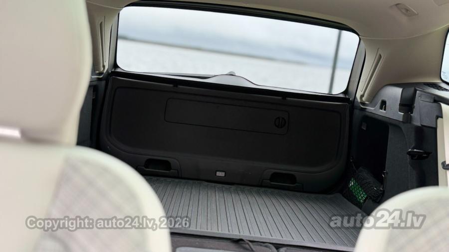 Melns Volvo XC60 2023 Hāpsalu, ar dzinēja tilpumu 2.00 L un nobraukumu 115 tūkst. km par 39800 €, foto 18 vietnē AUTOMOTO.COM.LV