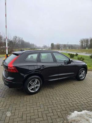 Melns Volvo XC60 2024 Kauņa, ar dzinēja tilpumu 0.00 L un nobraukumu 25 tūkst. km par 49900 €, foto 3 vietnē AUTOMOTO.COM.LV