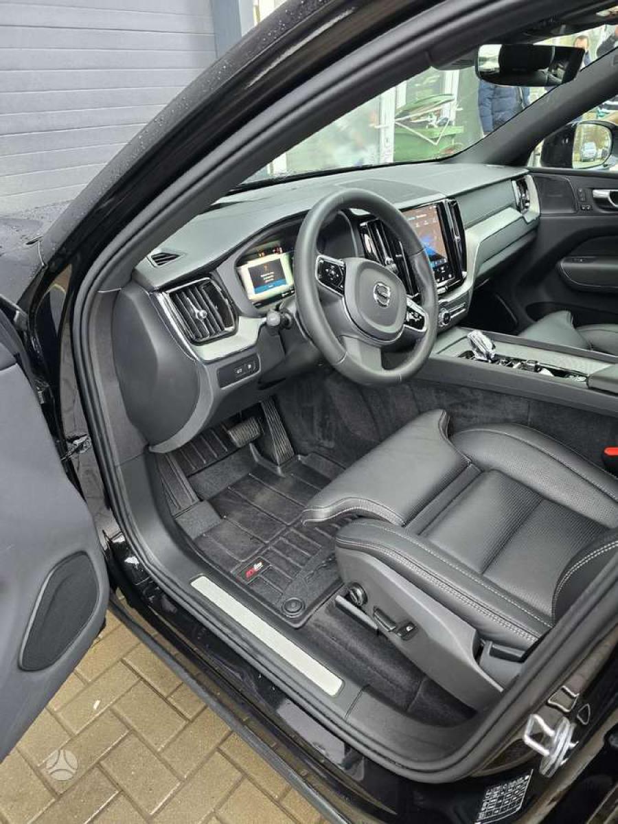 Melns Volvo XC60 2024 Kauņa, ar dzinēja tilpumu 0.00 L un nobraukumu 25 tūkst. km par 49900 €, foto 15 vietnē AUTOMOTO.COM.LV