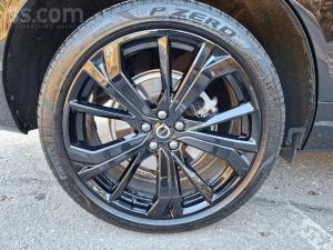 Black Volvo XC60 2024 in Riga, with an engine capacity of 2.00 L and mileage of 48 thousand km for 48000 €, photo 6 on AUTOMOTO.COM.LV