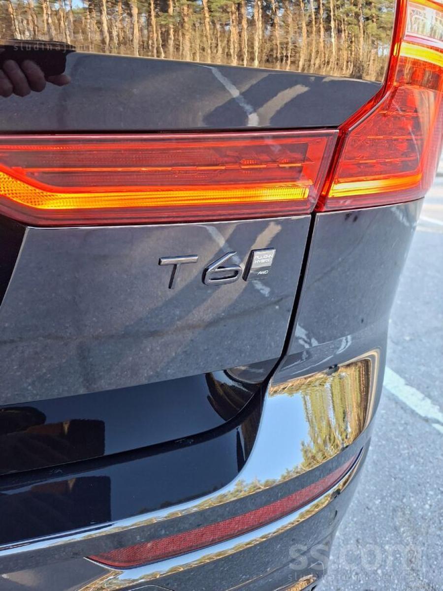 Black Volvo XC60 2024 in Riga, with an engine capacity of 2.00 L and mileage of 48 thousand km for 48000 €, photo 8 on AUTOMOTO.COM.LV