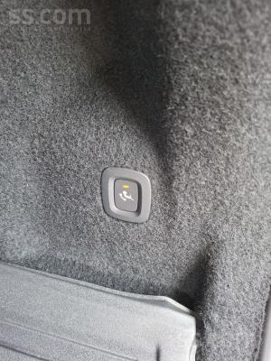 Black Volvo XC60 2024 in Riga, with an engine capacity of 2.00 L and mileage of 48 thousand km for 48000 €, photo 17 on AUTOMOTO.COM.LV