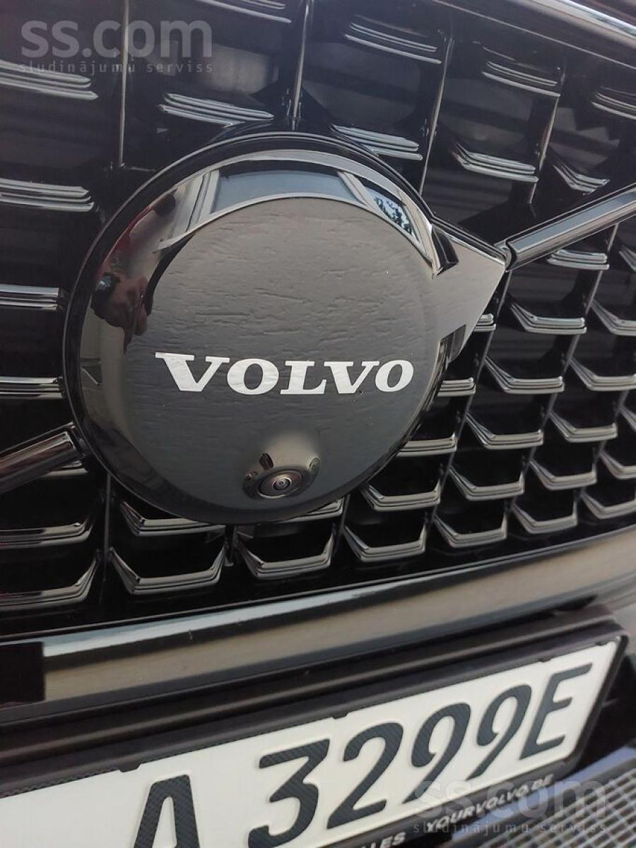 Black Volvo XC60 2024 in Riga, with an engine capacity of 2.00 L and mileage of 48 thousand km for 48000 €, photo 23 on AUTOMOTO.COM.LV