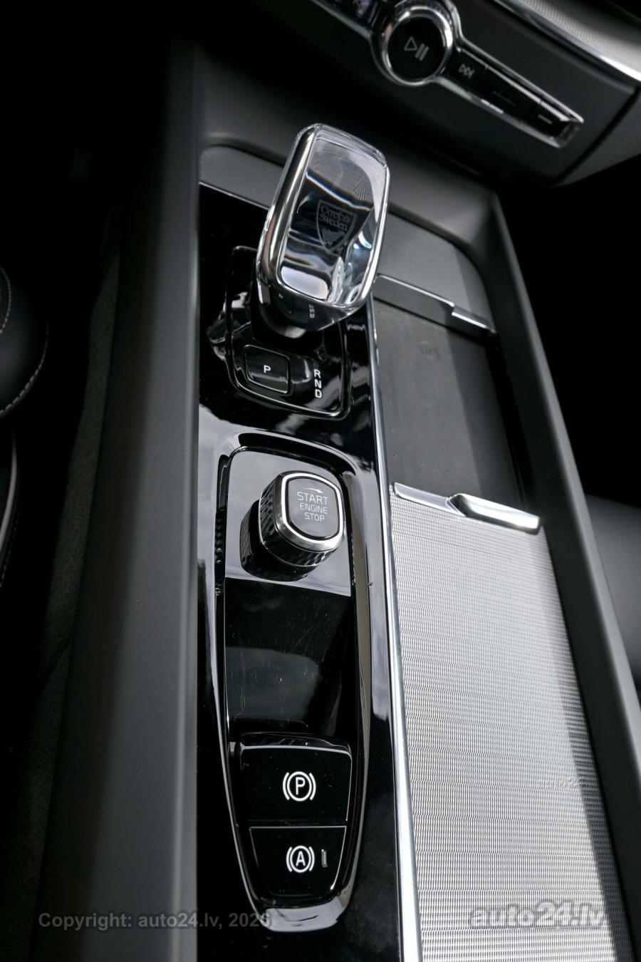 Melns Volvo XC60 2024 Tallina, ar dzinēja tilpumu 2.00 L un nobraukumu 35 tūkst. km par 51990 €, foto 10 vietnē AUTOMOTO.COM.LV