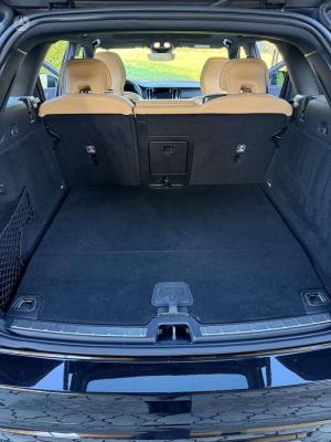 Melns Volvo XC60 2024 Raseiniai, ar dzinēja tilpumu 1.97 L un nobraukumu 47 tūkst. km par 41000 €, foto 11 vietnē AUTOMOTO.COM.LV