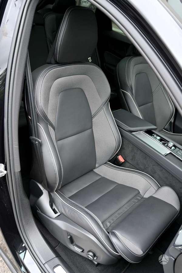 Black Volvo XC60 2024 in Tallinn, with an engine capacity of 0.00 L and mileage of 35 thousand km for 51990 €, photo 10 on AUTOMOTO.COM.LV