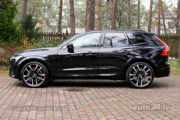 Melns Volvo XC60 2024 Tallina, ar dzinēja tilpumu 2.00 L un nobraukumu 28 tūkst. km par 56880 €, foto 6 vietnē AUTOMOTO.COM.LV