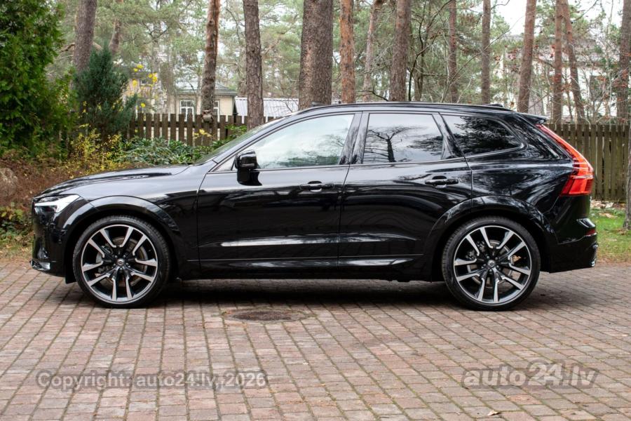 Melns Volvo XC60 2024 Tallina, ar dzinēja tilpumu 2.00 L un nobraukumu 28 tūkst. km par 56880 €, foto 7 vietnē AUTOMOTO.COM.LV