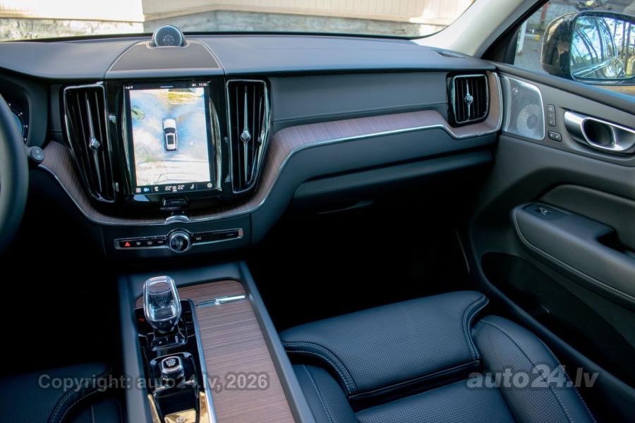 Melns Volvo XC60 2024 Tallina, ar dzinēja tilpumu 2.00 L un nobraukumu 28 tūkst. km par 56880 €, foto 14 vietnē AUTOMOTO.COM.LV