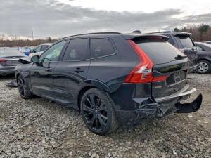Black Volvo XC60 2024 in Klaipeda, with an engine capacity of 1.97 L and mileage of 29 thousand km for 10000 €, photo 3 on AUTOMOTO.COM.LV