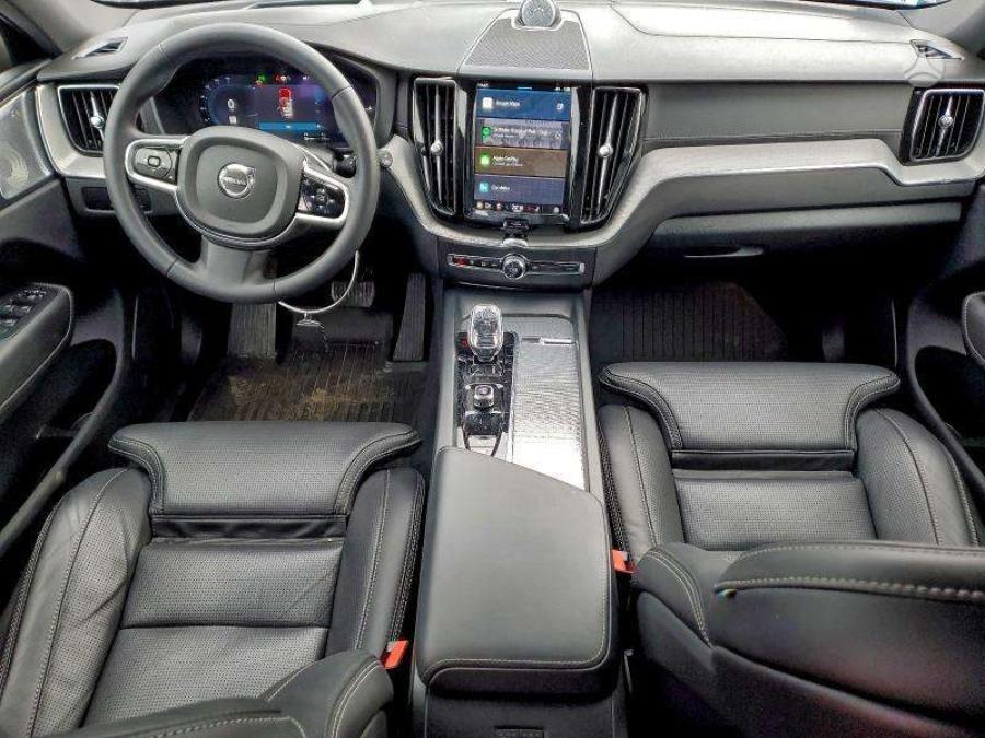 Black Volvo XC60 2024 in Klaipeda, with an engine capacity of 1.97 L and mileage of 29 thousand km for 10000 €, photo 9 on AUTOMOTO.COM.LV