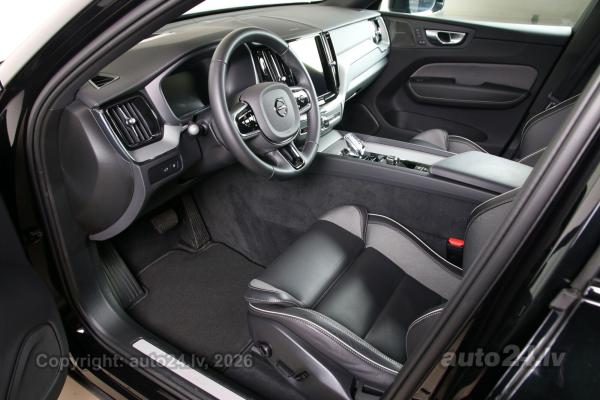 Вольво ХС60 2024 в Пярну на AUTOMOTO.COM.LV Черный Вольво ХС60 2024 в Пярну, объемом двигателя 2.00 л и пробегом 14 тыс. км за 54990 €, фото 8 на AUTOMOTO.COM.LV