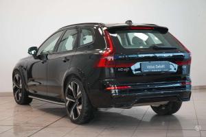 Black Volvo XC60 2025 in Vilnius, with an engine capacity of 1.97 L and mileage of 10 thousand km for 68900 €, photo 3 on AUTOMOTO.COM.LV
