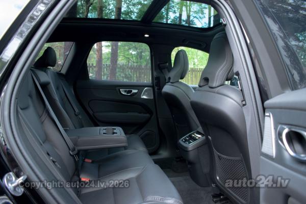Black Volvo XC60 2025 in Tallinn, with an engine capacity of 2.00 L and mileage of 22 thousand km for 64990 €, photo 4 on AUTOMOTO.COM.LV