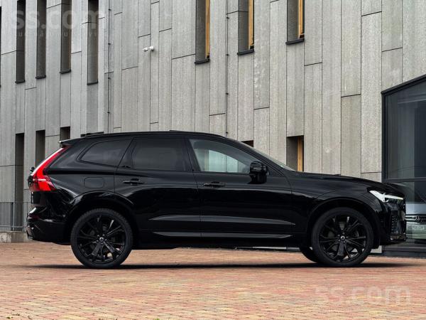 Black Volvo XC60 2025 in Riga, with an engine capacity of 2.00 L and mileage of 49 thousand km for 42500 €, photo 5 on AUTOMOTO.COM.LV