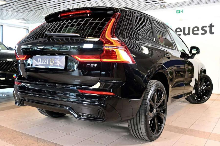 Black Volvo XC60 2025 in Tallinn, with an engine capacity of 0.00 L and mileage of 13 thousand km for 58900 €, photo 3 on AUTOMOTO.COM.LV