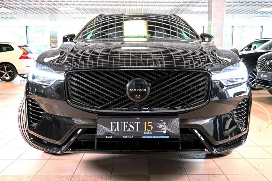 Black Volvo XC60 2025 in Tallinn, with an engine capacity of 0.00 L and mileage of 13 thousand km for 58900 €, photo 6 on AUTOMOTO.COM.LV