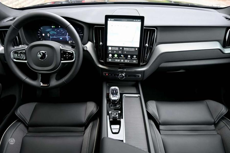 Black Volvo XC60 2025 in Tallinn, with an engine capacity of 0.00 L and mileage of 13 thousand km for 58900 €, photo 18 on AUTOMOTO.COM.LV