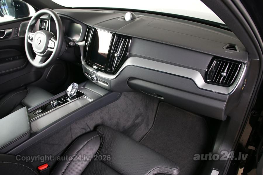 Black Volvo XC60 2025 in Tallinn, with an engine capacity of 2.00 L and mileage of 23 thousand km for 62990 €, photo 10 on AUTOMOTO.COM.LV