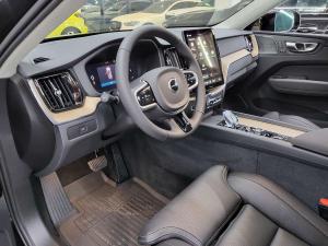 Black Volvo XC60 2026 in Siauliai, with an engine capacity of 1.97 L and mileage of 0 thousand km for 48450 €, photo 8 on AUTOMOTO.COM.LV