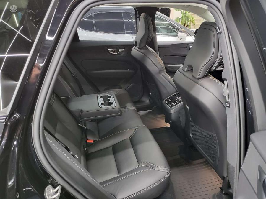 Black Volvo XC60 2026 in Siauliai, with an engine capacity of 1.97 L and mileage of 0 thousand km for 48450 €, photo 16 on AUTOMOTO.COM.LV