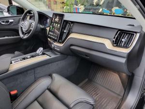 Black Volvo XC60 2026 in Siauliai, with an engine capacity of 1.97 L and mileage of 0 thousand km for 48450 €, photo 17 on AUTOMOTO.COM.LV