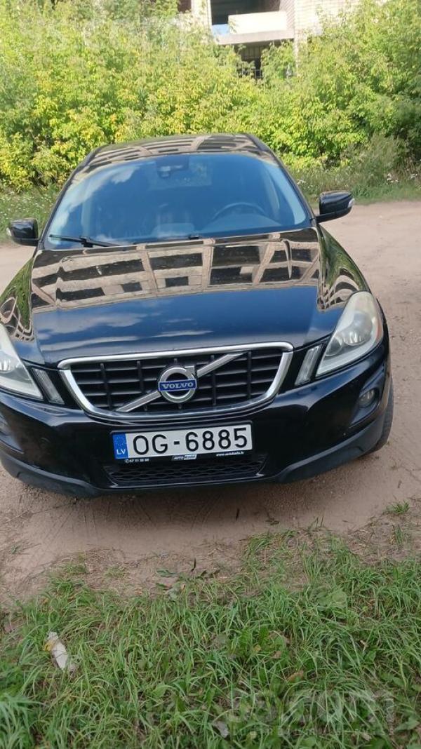 Черный Вольво ХС60 2009 в Даугавпилс, объемом двигателя 2.40 л и пробегом 272 тыс. км за 5500 €, фото 1 на AUTOMOTO.COM.LV