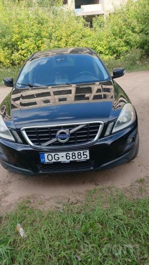 Melns Volvo XC60 2009 Daugavpils, ar dzinēja tilpumu 2.40 L un nobraukumu 272 tūkst. km par 5500 €, foto  vietnē AUTOMOTO.COM.LV