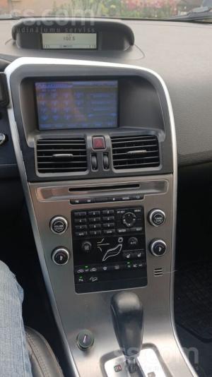Melns Volvo XC60 2009 Daugavpils, ar dzinēja tilpumu 2.40 L un nobraukumu 272 tūkst. km par 5500 €, foto 5 vietnē AUTOMOTO.COM.LV