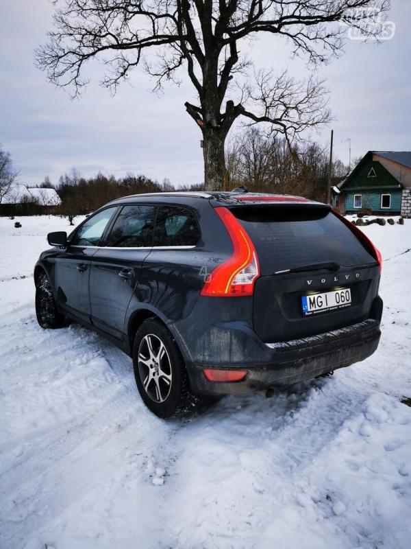 Melns Volvo XC60 2010 Viļņa, ar dzinēja tilpumu 2.00 L un nobraukumu 340 tūkst. km par 6200 €, foto 2 vietnē AUTOMOTO.COM.LV