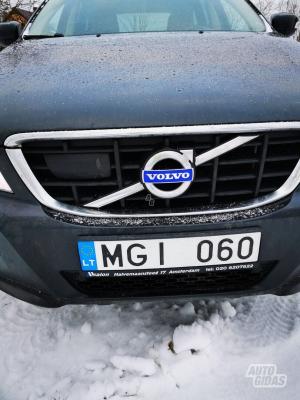 Melns Volvo XC60 2010 Viļņa, ar dzinēja tilpumu 2.00 L un nobraukumu 340 tūkst. km par 6200 €, foto 9 vietnē AUTOMOTO.COM.LV