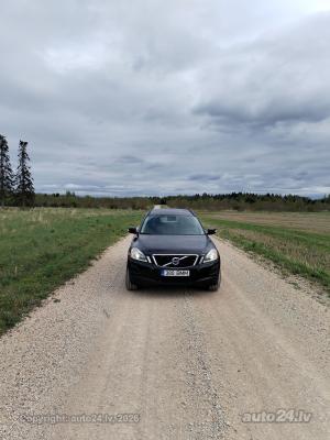 Melns Volvo XC60 2011 Tartu, ar dzinēja tilpumu 2.40 L un nobraukumu 389 tūkst. km par 8000 €, foto 5 vietnē AUTOMOTO.COM.LV