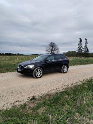 Melns Volvo XC60 2011 Tartu, ar dzinēja tilpumu 2.40 L un nobraukumu 389 tūkst. km par 8000 €, foto 6 vietnē AUTOMOTO.COM.LV