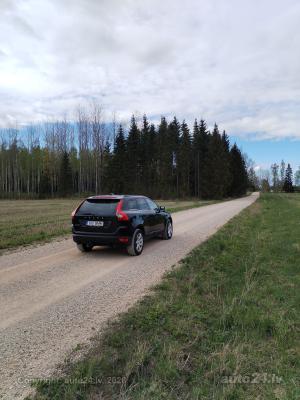 Melns Volvo XC60 2011 Tartu, ar dzinēja tilpumu 2.40 L un nobraukumu 389 tūkst. km par 8000 €, foto 8 vietnē AUTOMOTO.COM.LV