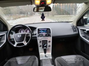 Melns Volvo XC60 2011 Tartu, ar dzinēja tilpumu 2.40 L un nobraukumu 389 tūkst. km par 8000 €, foto 11 vietnē AUTOMOTO.COM.LV