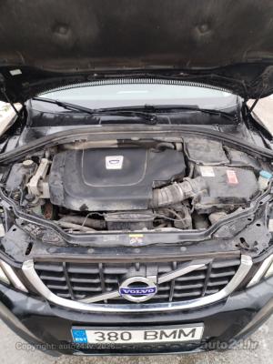 Melns Volvo XC60 2011 Tartu, ar dzinēja tilpumu 2.40 L un nobraukumu 389 tūkst. km par 8000 €, foto 15 vietnē AUTOMOTO.COM.LV