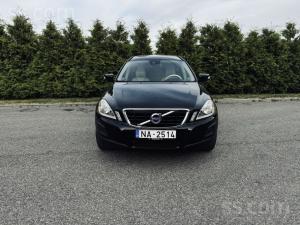 Melns Volvo XC60 2011 Daugavpils, ar dzinēja tilpumu 2.40 L un nobraukumu 249 tūkst. km par 7990 €, foto 4 vietnē AUTOMOTO.COM.LV