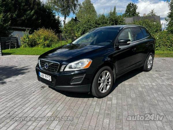 Black Volvo XC60 2013 in Tallinn, with an engine capacity of 2.40 L and mileage of 312 thousand km for 9800 €, photo 1 on AUTOMOTO.COM.LV