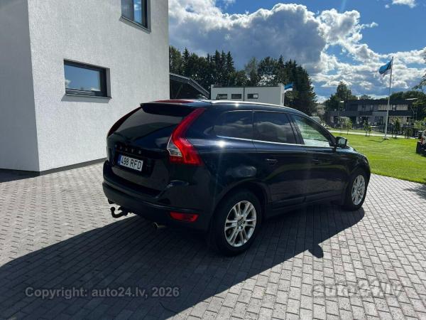 Black Volvo XC60 2013 in Tallinn, with an engine capacity of 2.40 L and mileage of 312 thousand km for 9800 €, photo 4 on AUTOMOTO.COM.LV